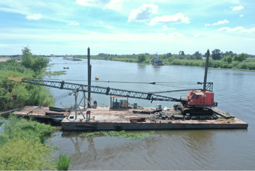 Barges For Sale. - Lee Felterman & Assoc